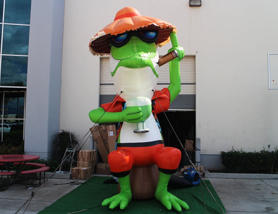 Texas Roadhouse Lizard | Inflatable Replica | Inflatable Animal